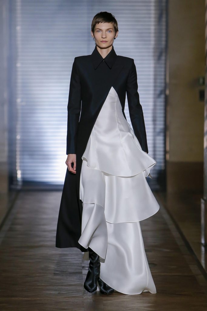 10 Flounces ideas from Paris Haute Couture Week - ModaHow Modahow